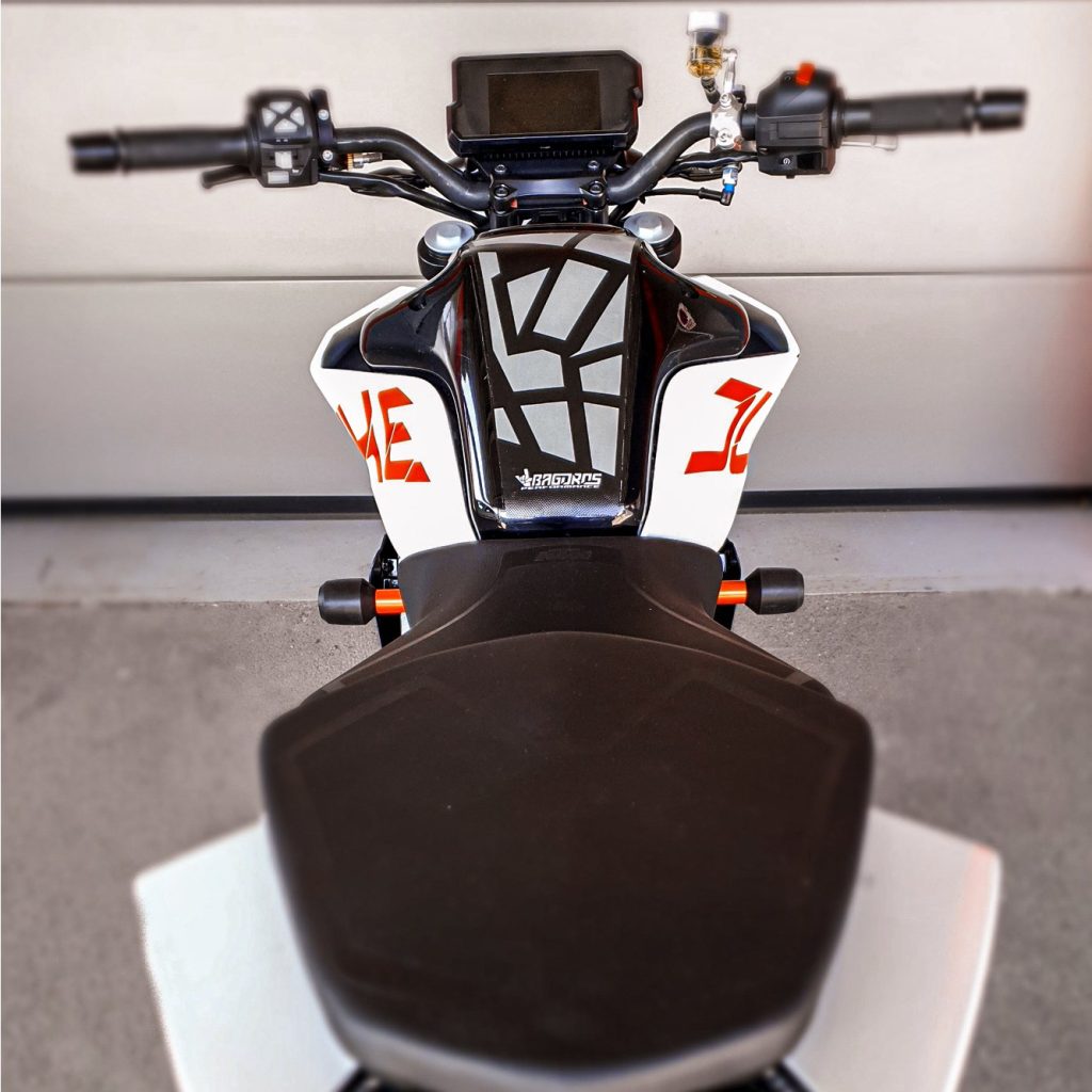 Bagoros Performance KTM Duke 125 250 390 Tank Protector Pad 17 ...