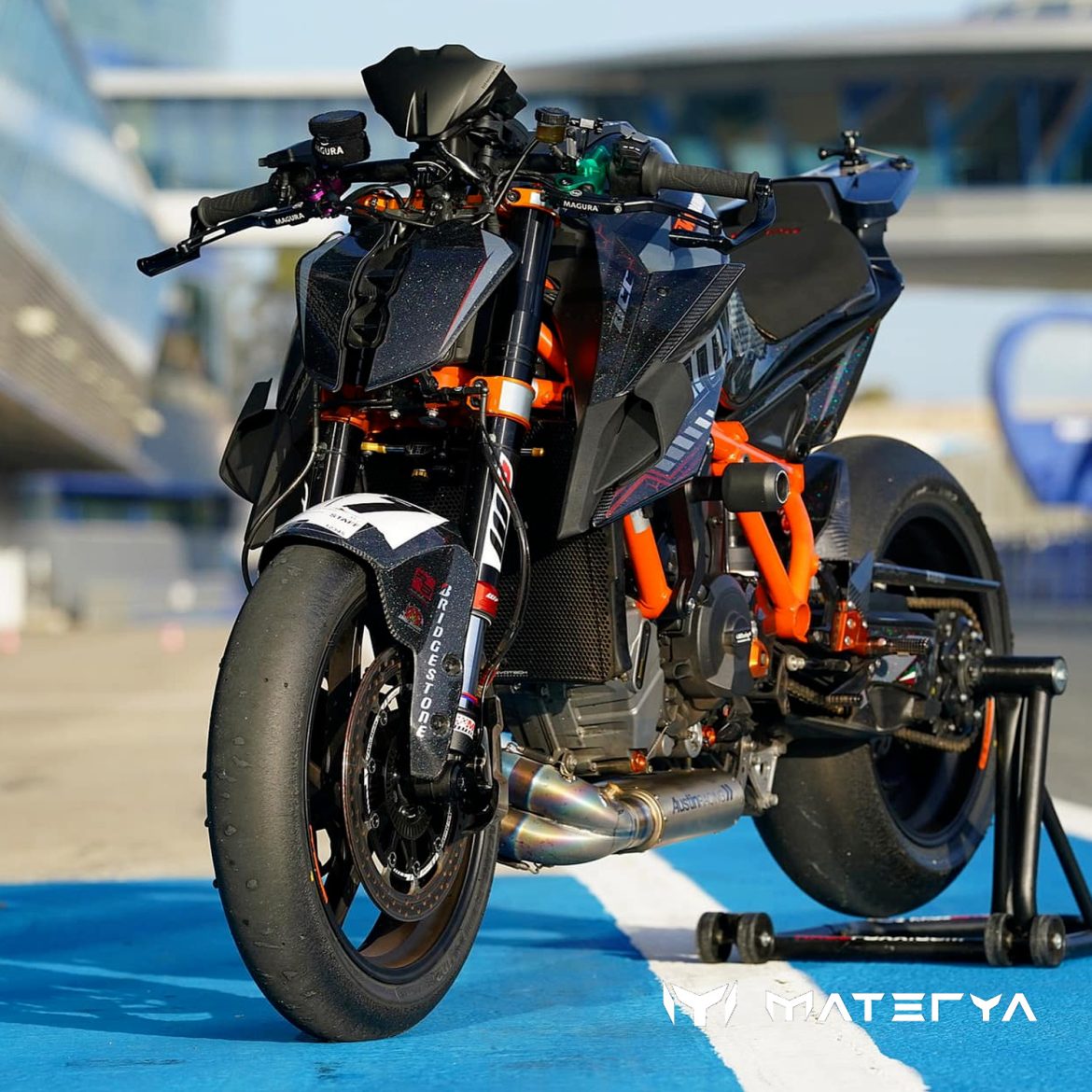 MATERYA KTM Super Duke 1290R Downforce Winglets 2020+ | Conquest Racing Ltd